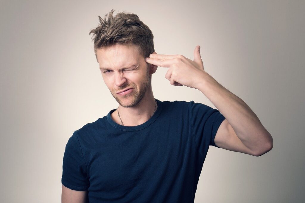7 Signs Of Stupidity In A Person And How To Improve | Smash Negativity