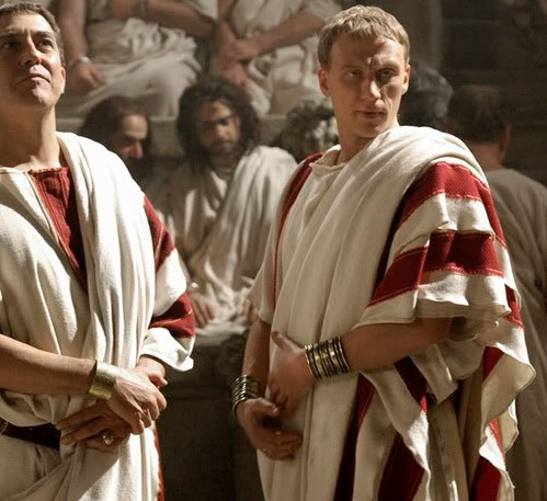 10 Popular Traditional Clothings In Italy | Smash Negativity