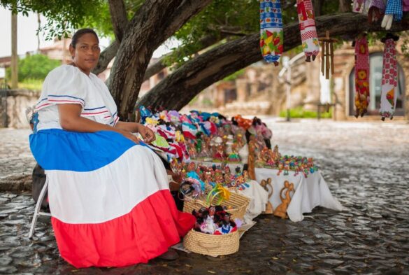 Dominican Republic Traditional Clothing: History And Types
