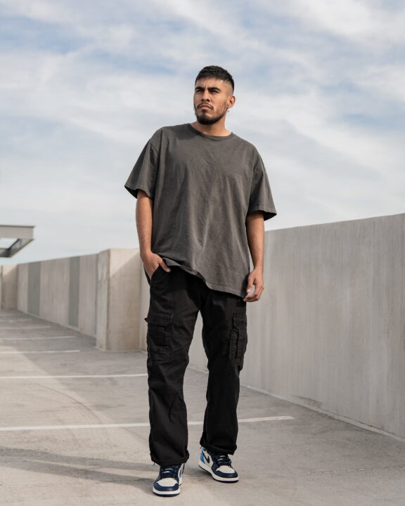 Body Language: Hand In Pocket 5 Common Interpretations | Smash Negativity