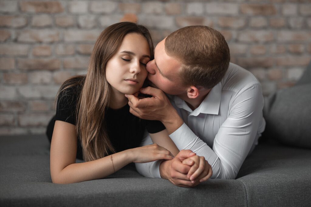 Unexpected Kiss On The Cheek: 15 Things It Means | Smash Negativity