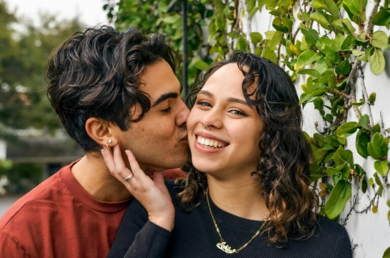 Unexpected Kiss On The Cheek: 15 Things It Means | Smash Negativity