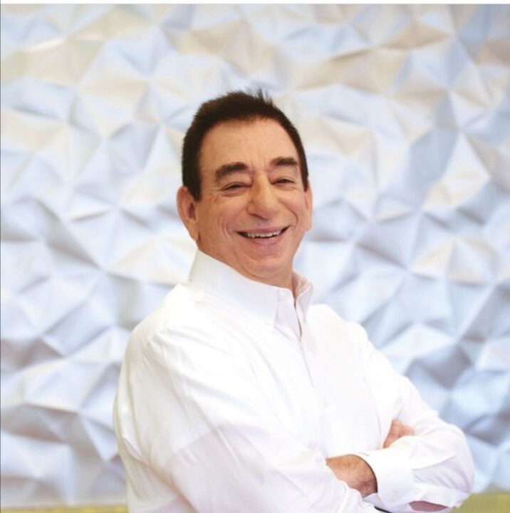 Who Is The Richest Medical Doctor In The World? The 2 Richest Doctors ...