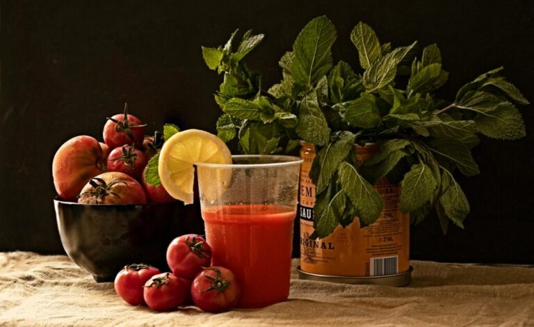 7 Top Drinks High In Magnesium And Potassium | Smash Negativity